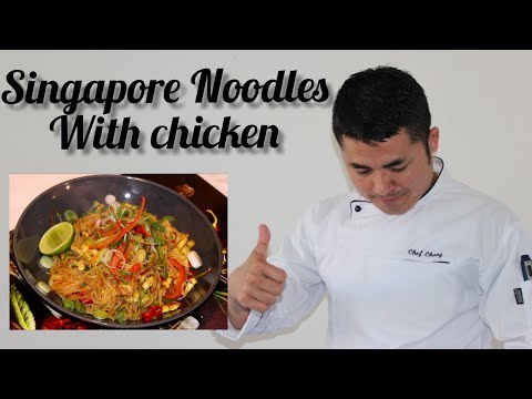 Singapore noodles with chicken recipes by Chef Chang. He will teach you a professional way.