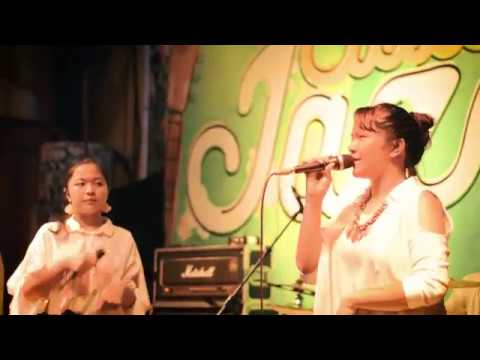 SATURJAZZ : CELINE & NADYA - Superstition (COVER Stevie Wonder) | LIVE AT M RADIO SURABAYA