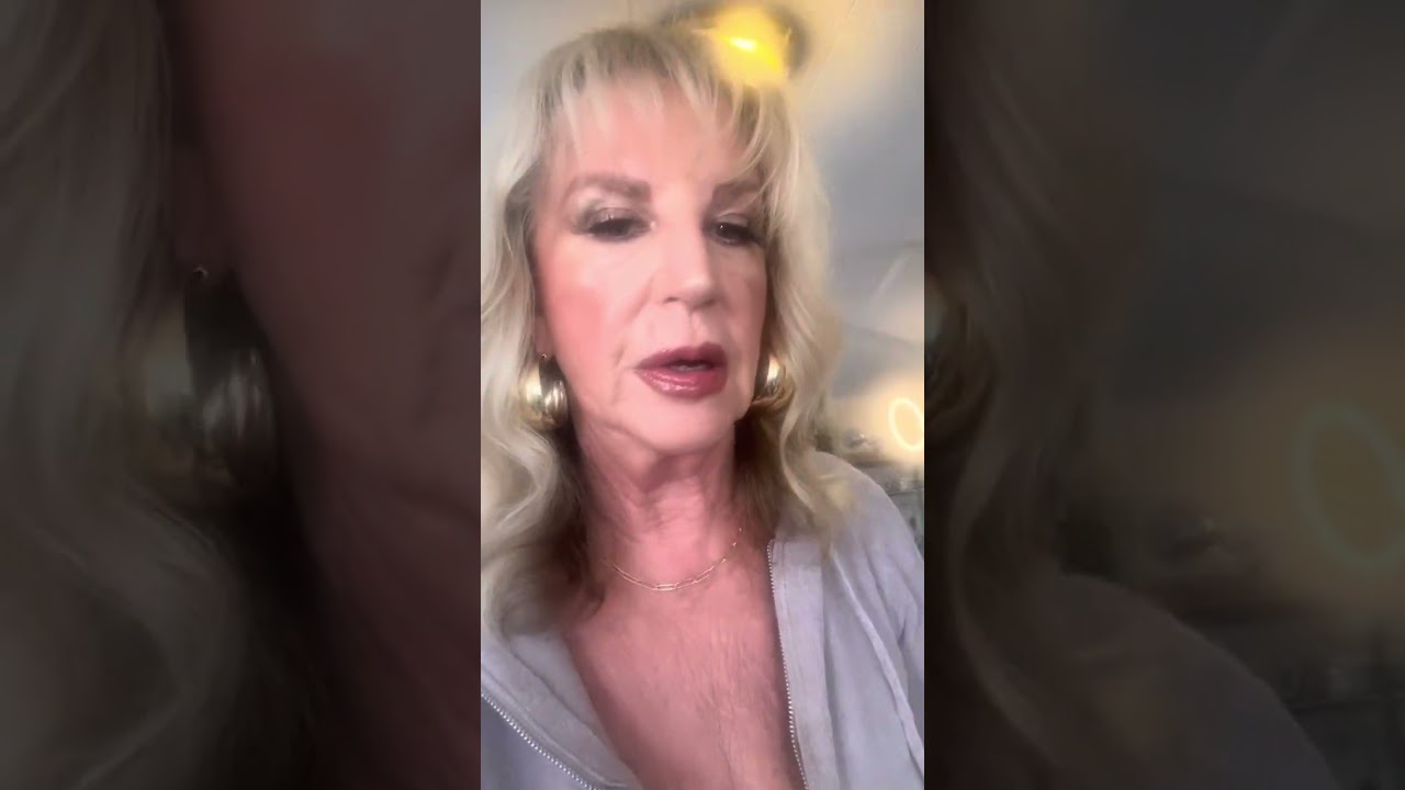 Anneke mixes a hot toddy for the chilly season ahead and some new information. 