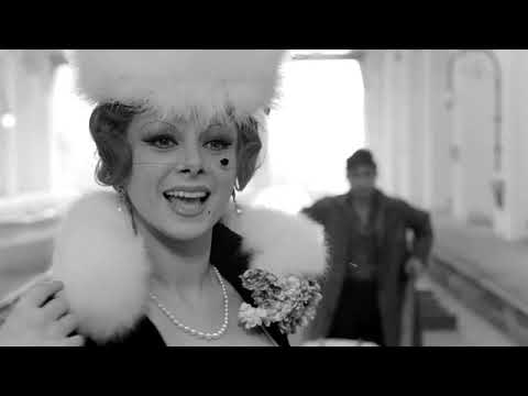 8 1/2 - Trailer Oficial