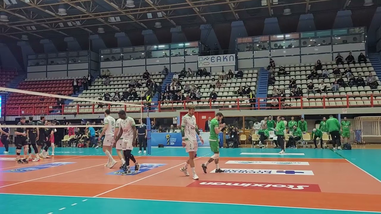 Λάρισα: Πρώτο σερβίς στο final 4 - Δεκάδες φίλαθλοι στο Κλειστό ...