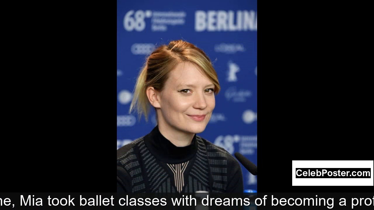 Mia Wasikowska biography