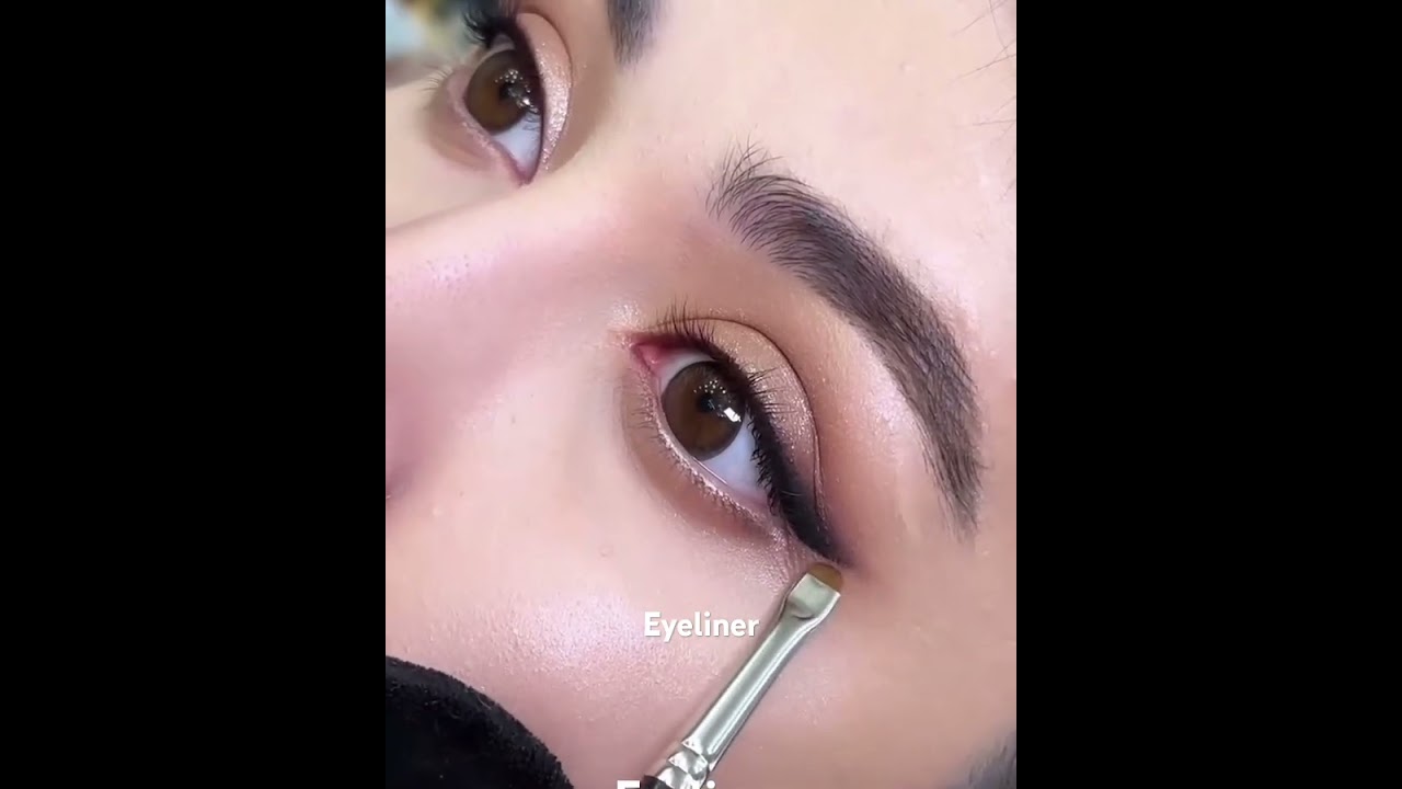 Everyone loves this quick eye makeup