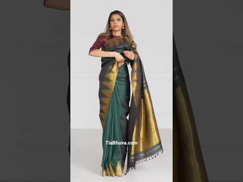 Saree School Lesson 17 | How to hold open Pallu ✨ | Saree Hacks | Easy Saree Drape | #shorts