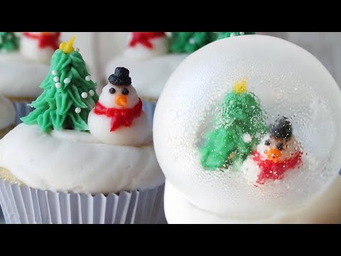 Snow Globe Cupcakes -isomalt sugar domes #christmascupcakes #cupcake #cakedecorating #cakedecorating