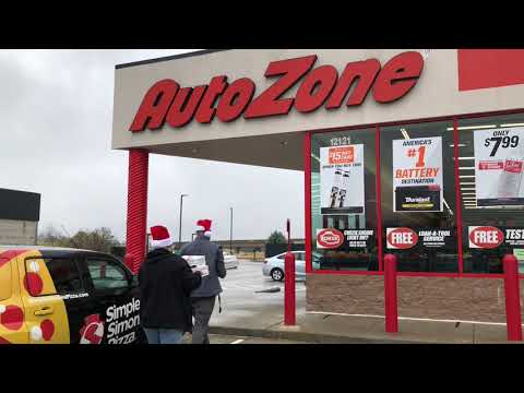 12 Days of Pizza - DAY 5 2020 - Simple Simon's Pizza surprises AutoZone