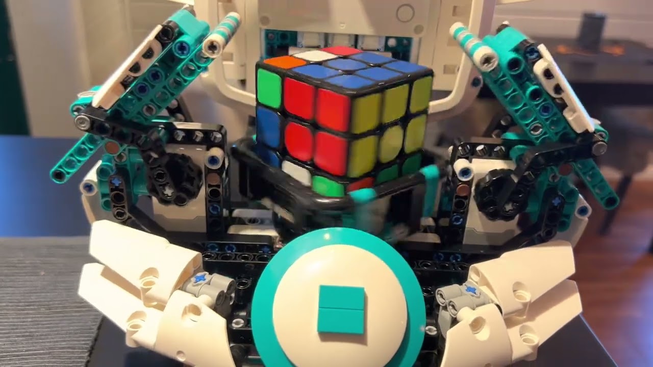 Rubik's cube-solving lego robot (MindCuber-RI) at House of Dragons coffee shop