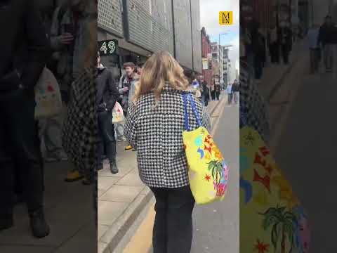 The big 'Bertha' chocolate cake that had fans of viral bakery queueing ...