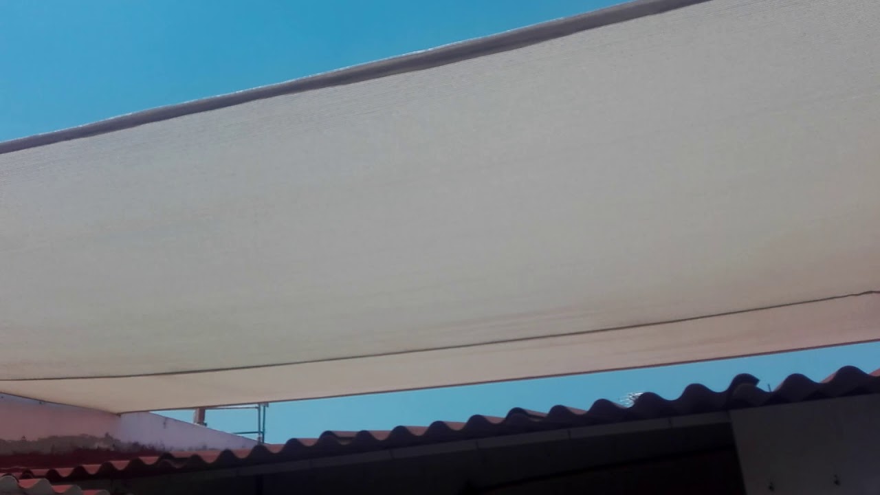 Malla sombra tensada
