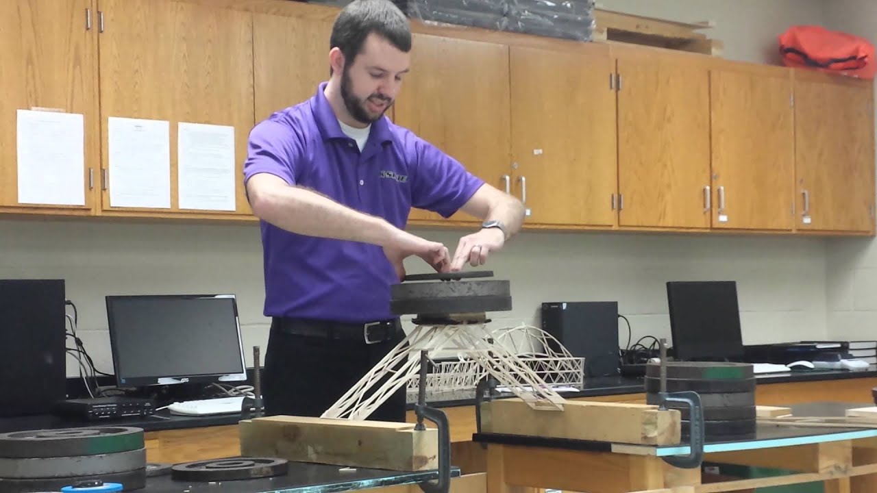 Toothpick Bridge holds 100 lbs!