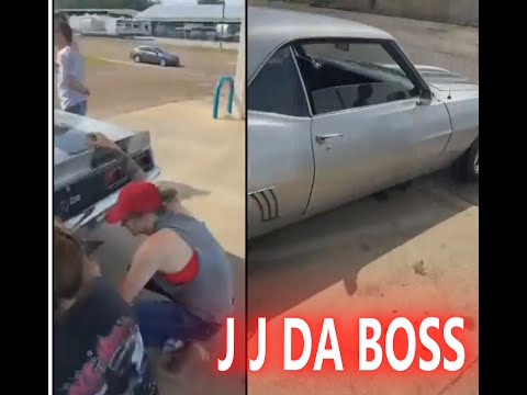 J J DA BOSS AND HIS CLASSIC CAR BUSINESS