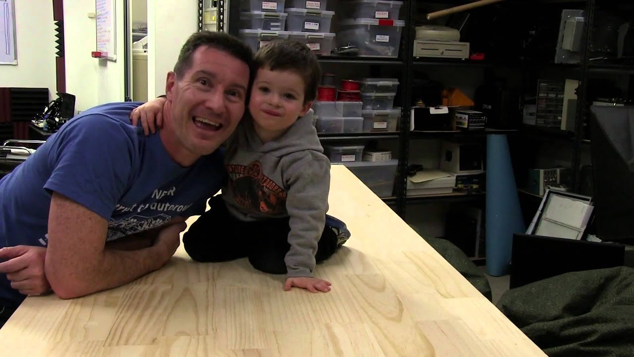 EEVblog #640 - How To Build An Electronics Work Bench