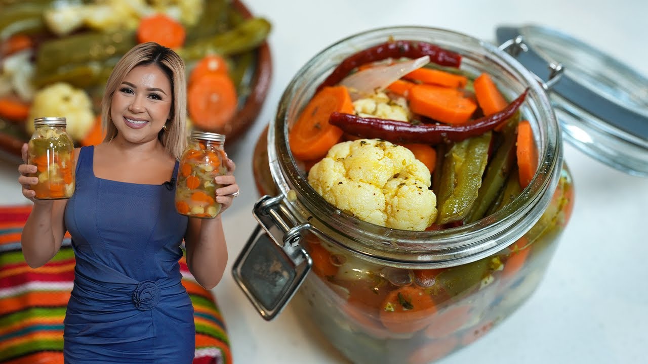How to Make Traditional Mexican PICKLED JALAPEÑOS & CARROTS, so easy and so delicious ESCABECHE!