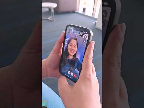 WhatsApp new feature video call zoom in and zoom out.