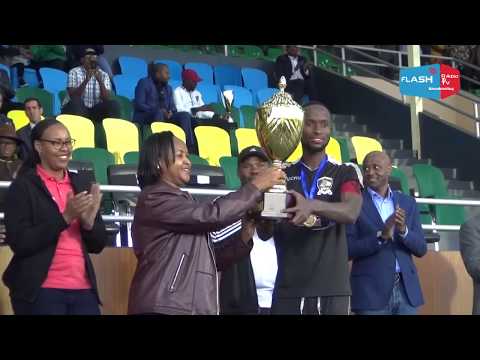 Mu mvura nyinshi n'ikibuga kibi APR FC inganyije na Kiyovu Sports 0-0, yisubiza igikombe cy'Intwari