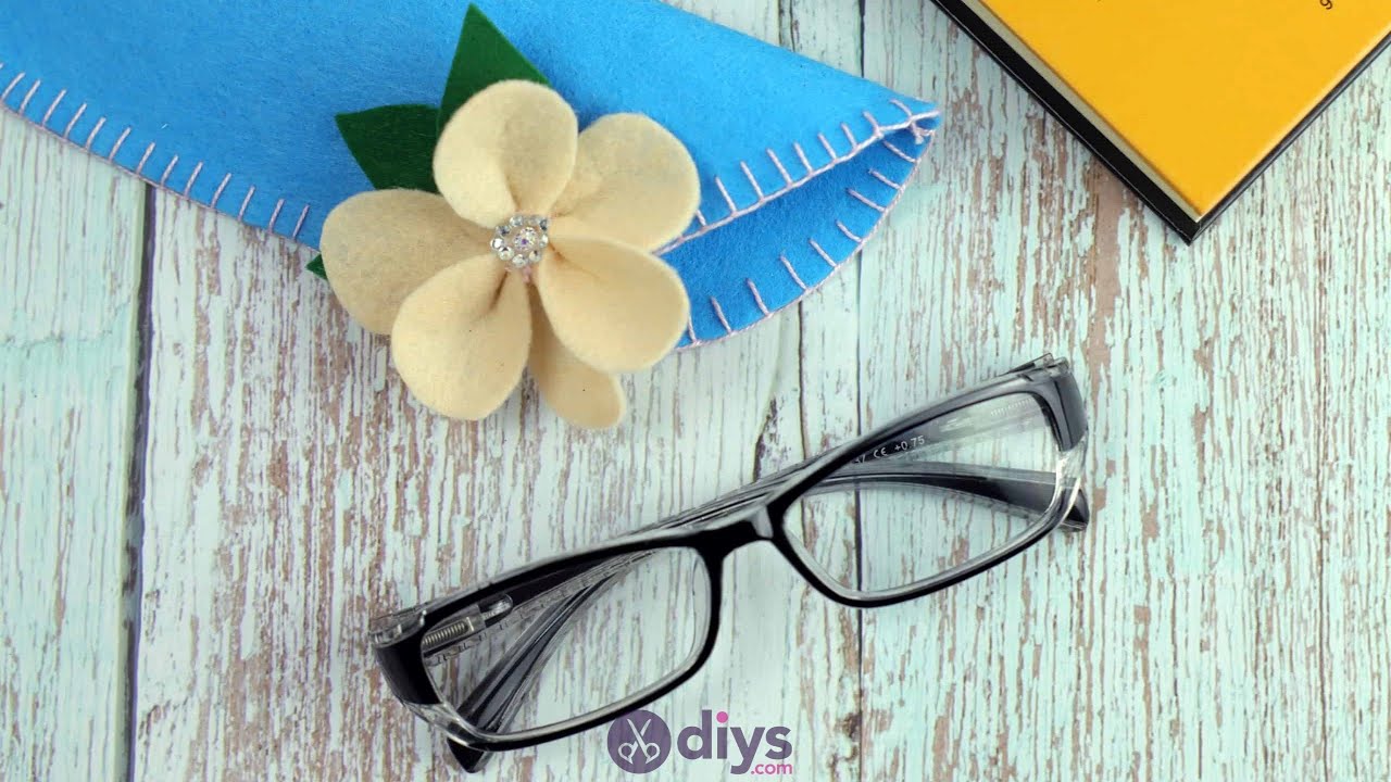 DIY Simple Felt Glasses Case