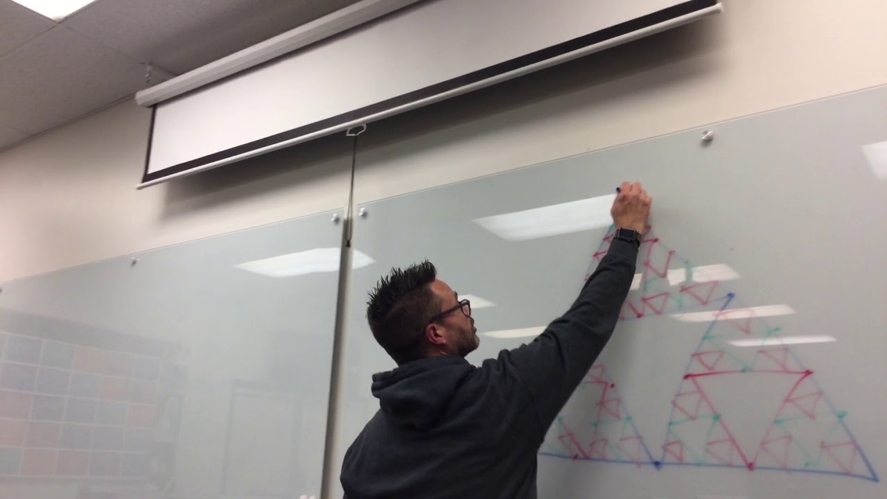 Sierpiński Triangle Recursion demo