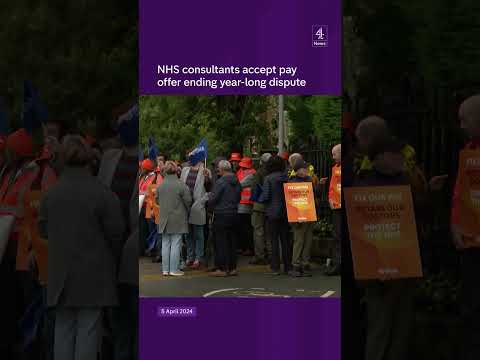 NHS consultants accept pay offer