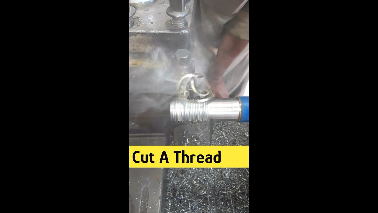 How To Cut A MM Thread! | Iron Rod| #shorts #mgmechanical #lathemachine #cnc #cutathread #cncmachine