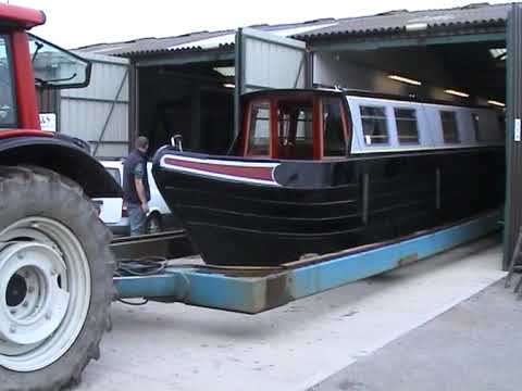 "Gawsworth" slipway launch at Aqueduct Marina