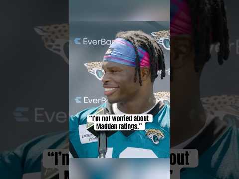 Travis is only focused on football π―