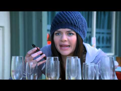 6 Ah-mah-zing Penny Hartz Moments On 'Happy Endings'