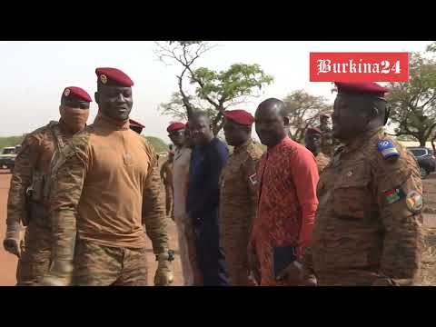 Infrastructure au Burkina Faso : Le capitaine Ibrahim Traoré remet un lot de matériel