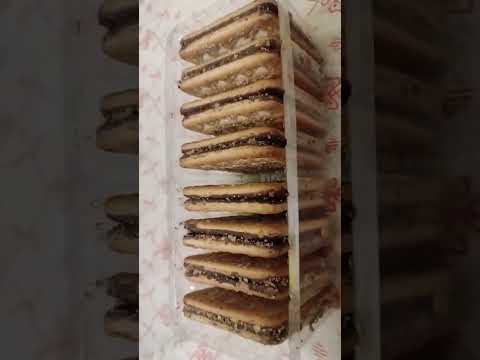 Malkist #chocolate flavoured crunchy layered crackers biscuits #biscuit sandwich