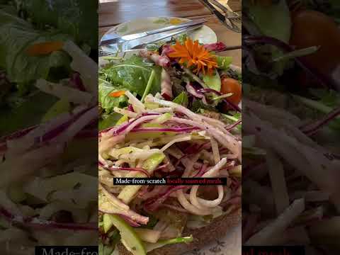 Secret Brunch spot in Victoria BC - Charlotte and The Quail đź’›