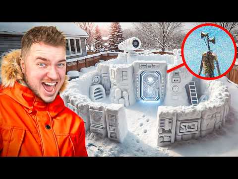 WE BUILT a GIANT SNOW FORT to SPY on SIREN HEAD! (INSANE SNOW BASE)