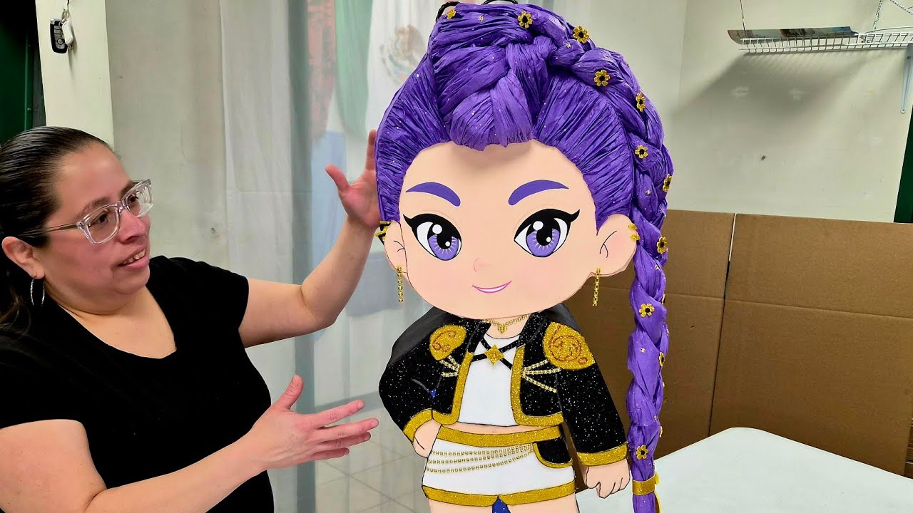 THIS IS HOW WE DECORATED A RUMI PIÑATA FROM K-POP