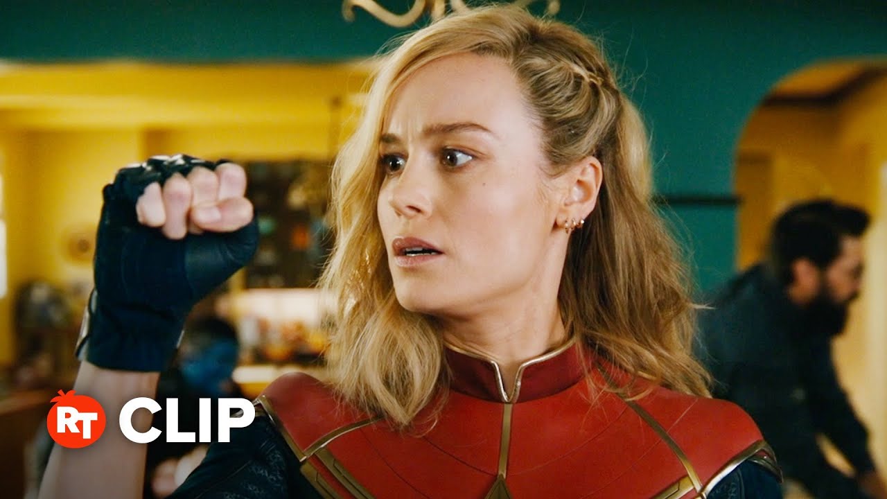 A wild, body-swapping fight scene starring Captain Marvel and Ms ...