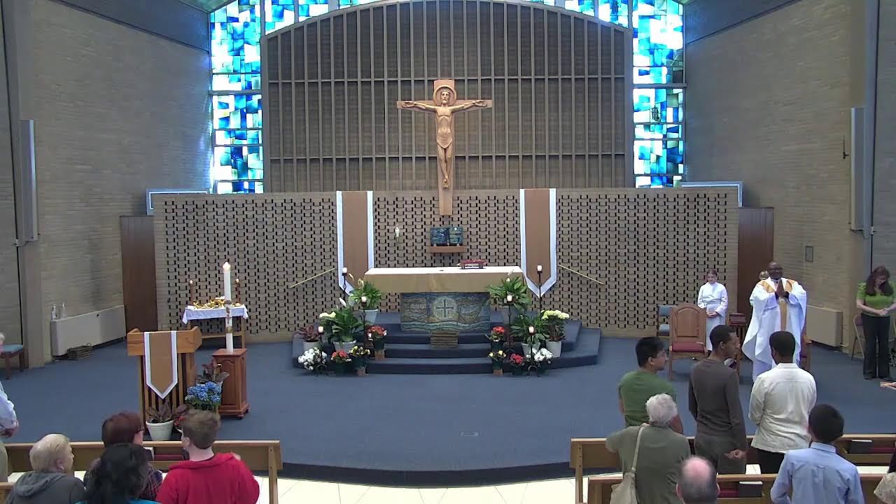 Late Morning Sunday Mass at Corpus Christi Church, Cincinnati