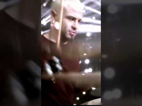 Korn | "Freak On A Leash"