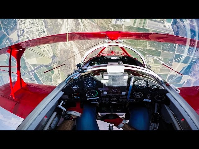 Inverted Flight Fun - The Awesomer