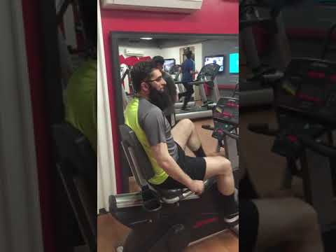 Junaid Jamshed - Gym Time