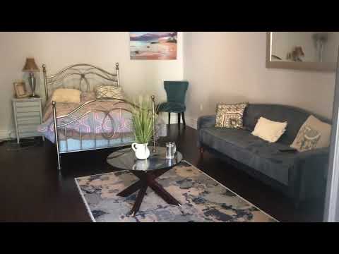 Airbnb experience in Los Angeles + house tour  | West Hollywood