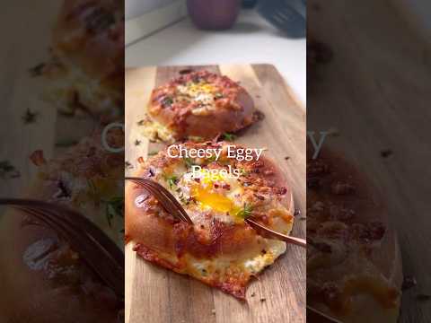 Cheesy Egg Bagels #FoodPorn #Recipe