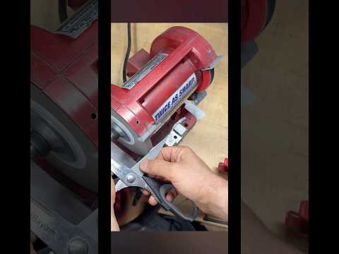 Sharpening fabric scissors 