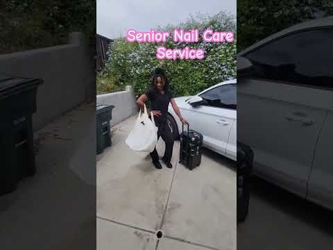 GRWM: Mobile Nail Tech Edition