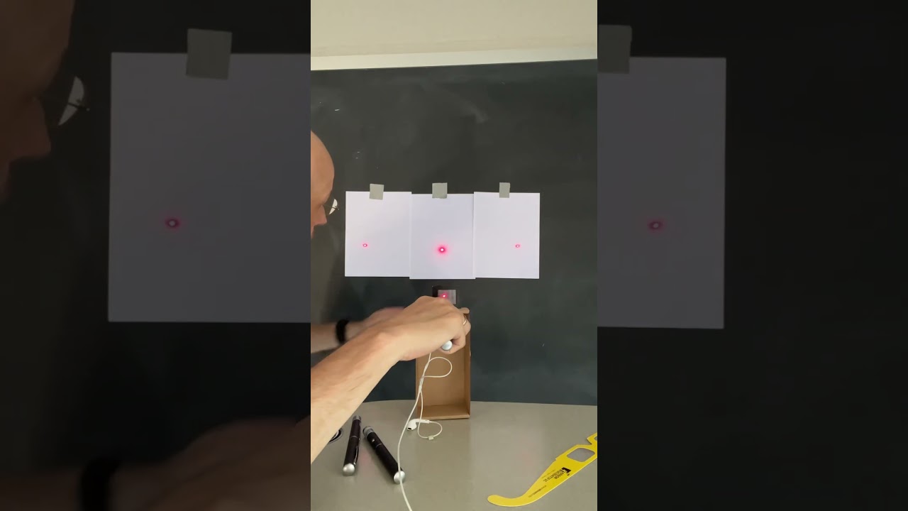 Difraction gratings and #lasers #colors #physics #science #physicstok #sciencetok #light