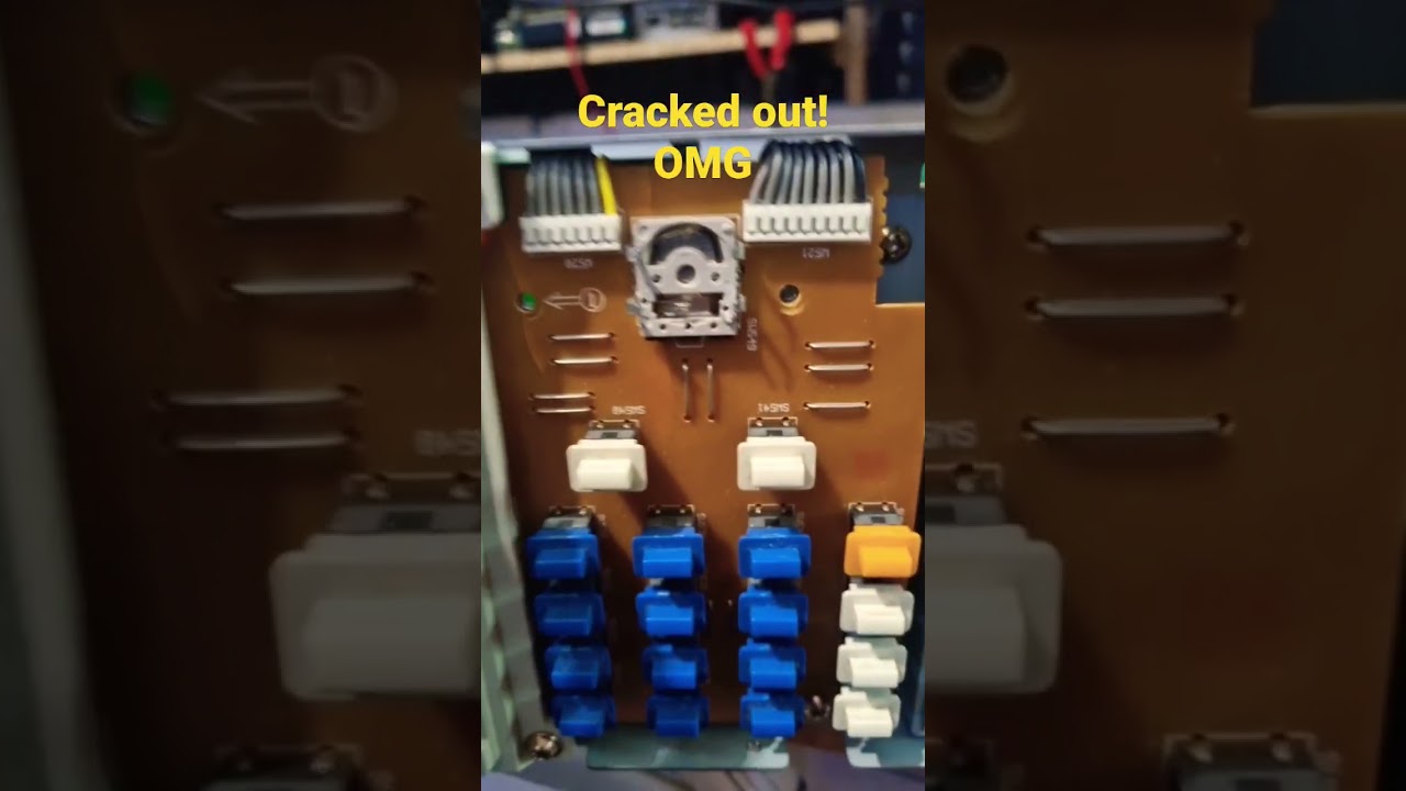 Sampler repair cracked out! #akais5000 #hardwaresampler