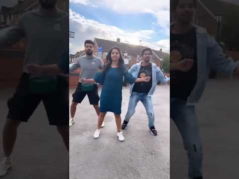 Sayali Sanjeev, Nitish Chavan & Aashay Kulkarni Grooves On Jiggle Wiggle Dribble Song | #Shorts