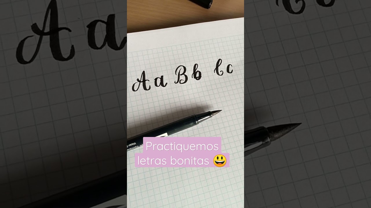 practiquemos letras bonitas 😃 #caligrafia #studygram #letra #ideascreativas