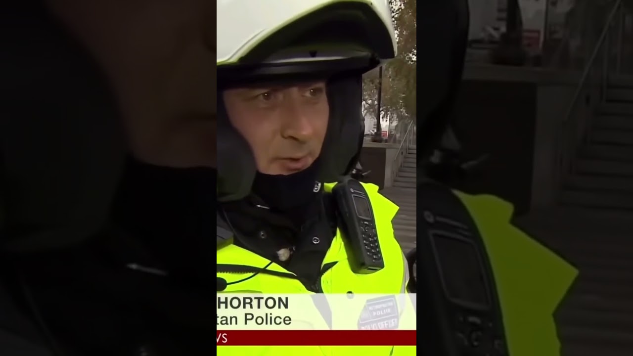 UK Police Ramming Moped Gangs