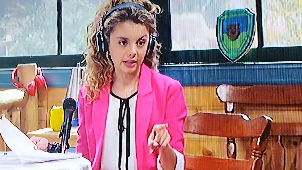 Bunk'd S5 Destiny Love Her Pink and Face!