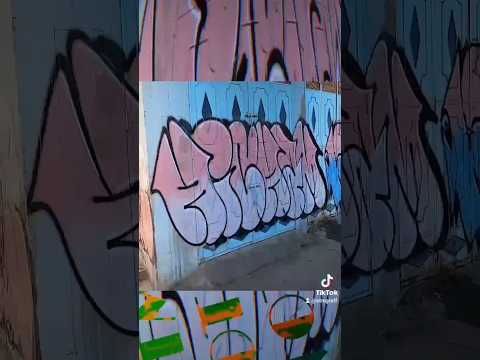 HICHAM IN GRAFFITI PINK THROWIE #graff #graffiti #urbanart #graffitiworld #streetart #graffitiartist