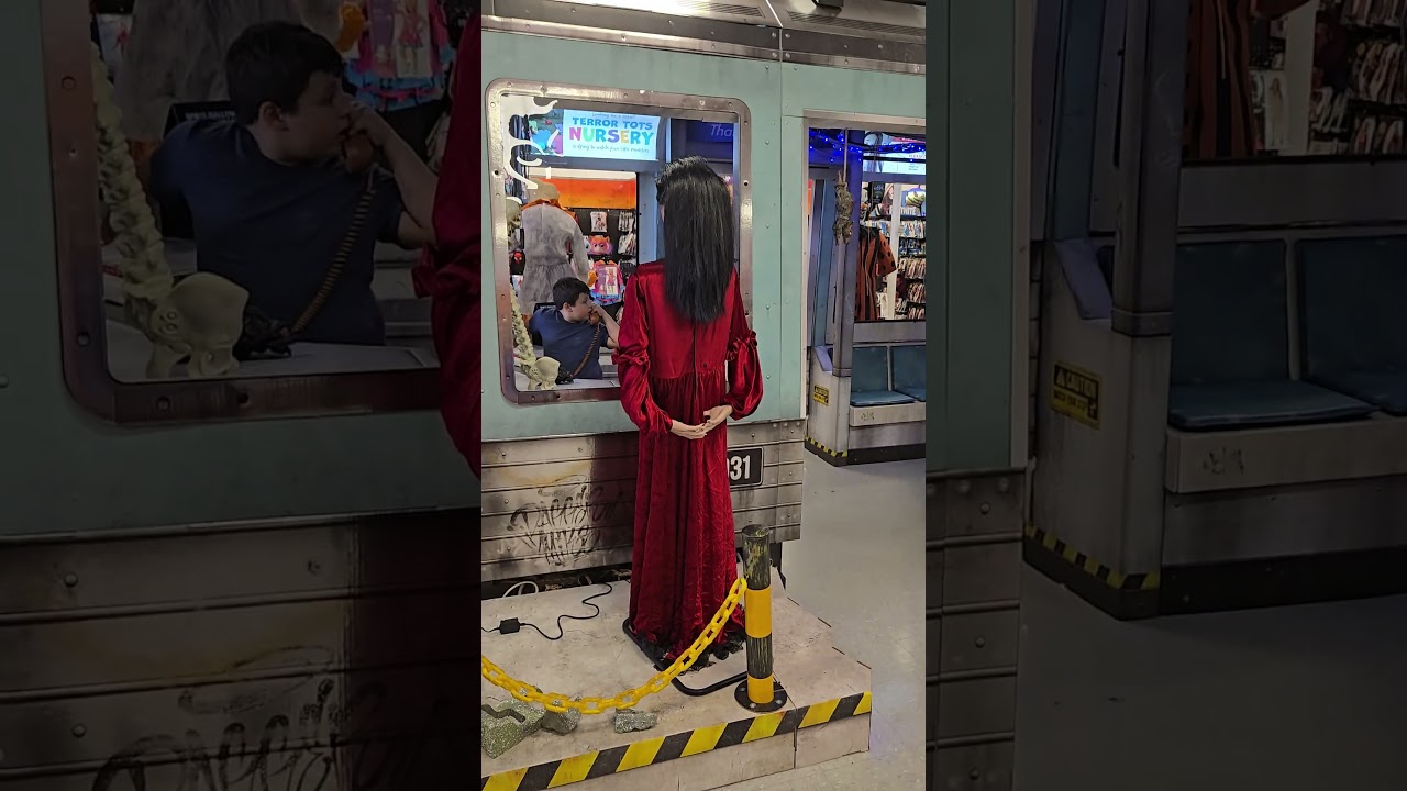 The Scariest Spirit Halloween Animatronic Ever?! 🎃