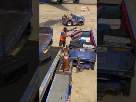 Wrapping luggage at riyadh king khalid airport | Saudi arabia | Riyadh City |#shortsfeed