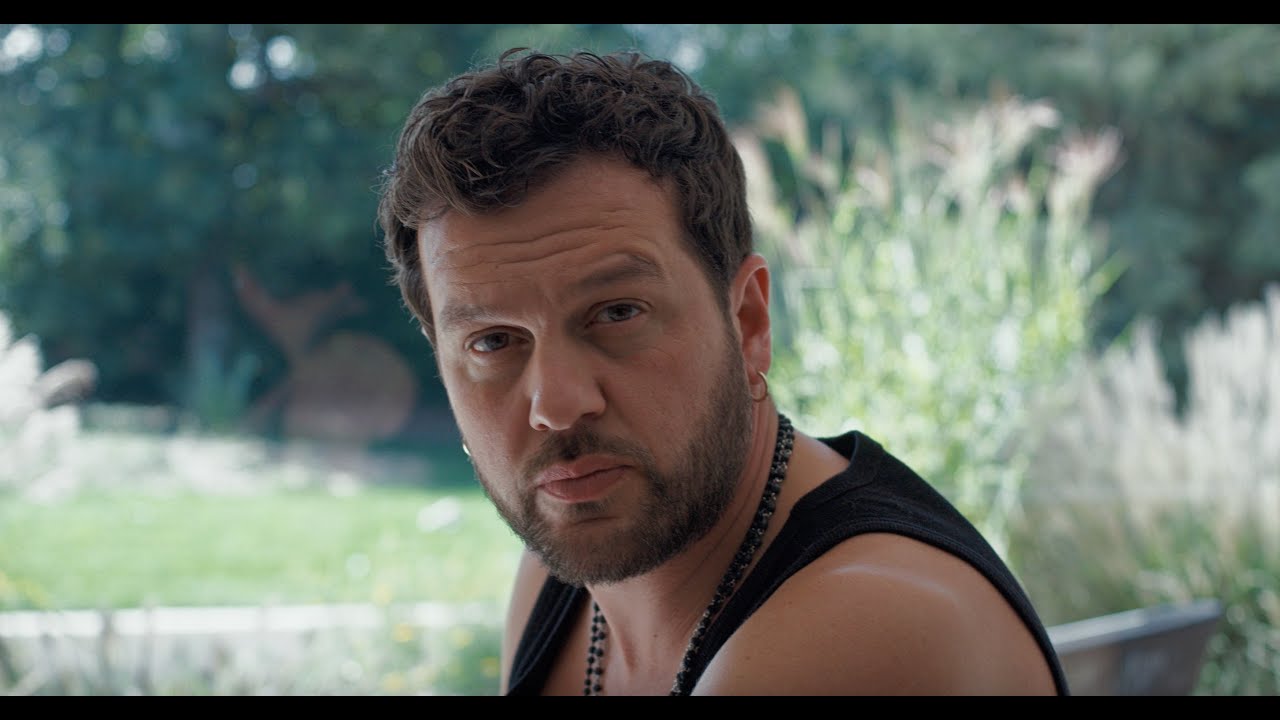 Lyrics & Translations of Fou De Toi by Claudio Capéo | Popnable